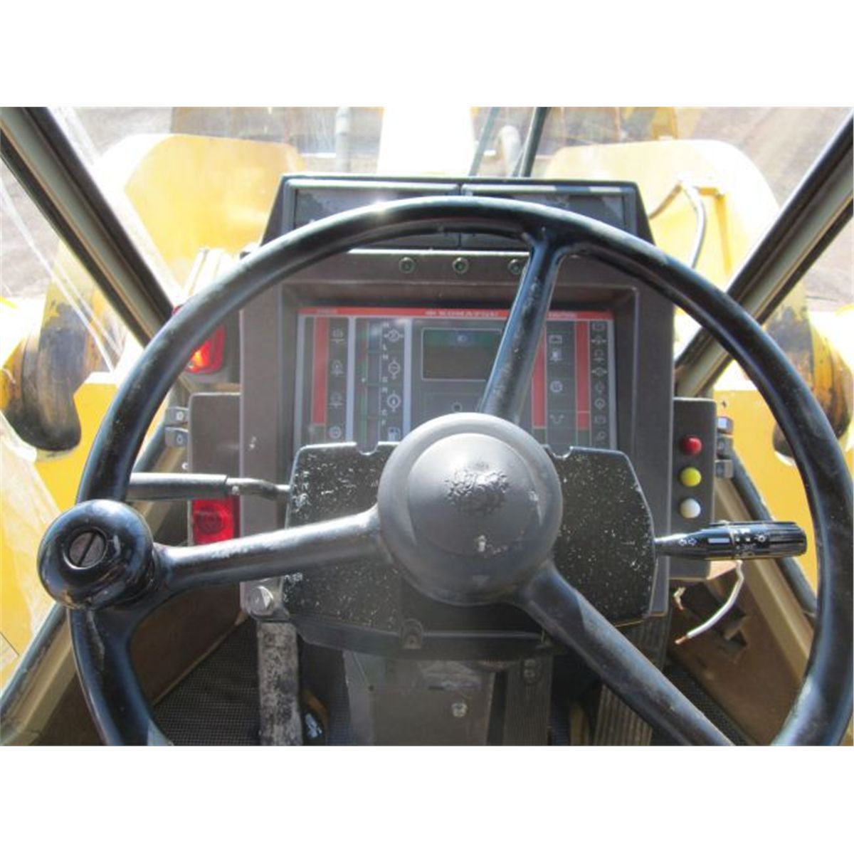 2000 Komatsu WA-900-1LC Wheel Loader