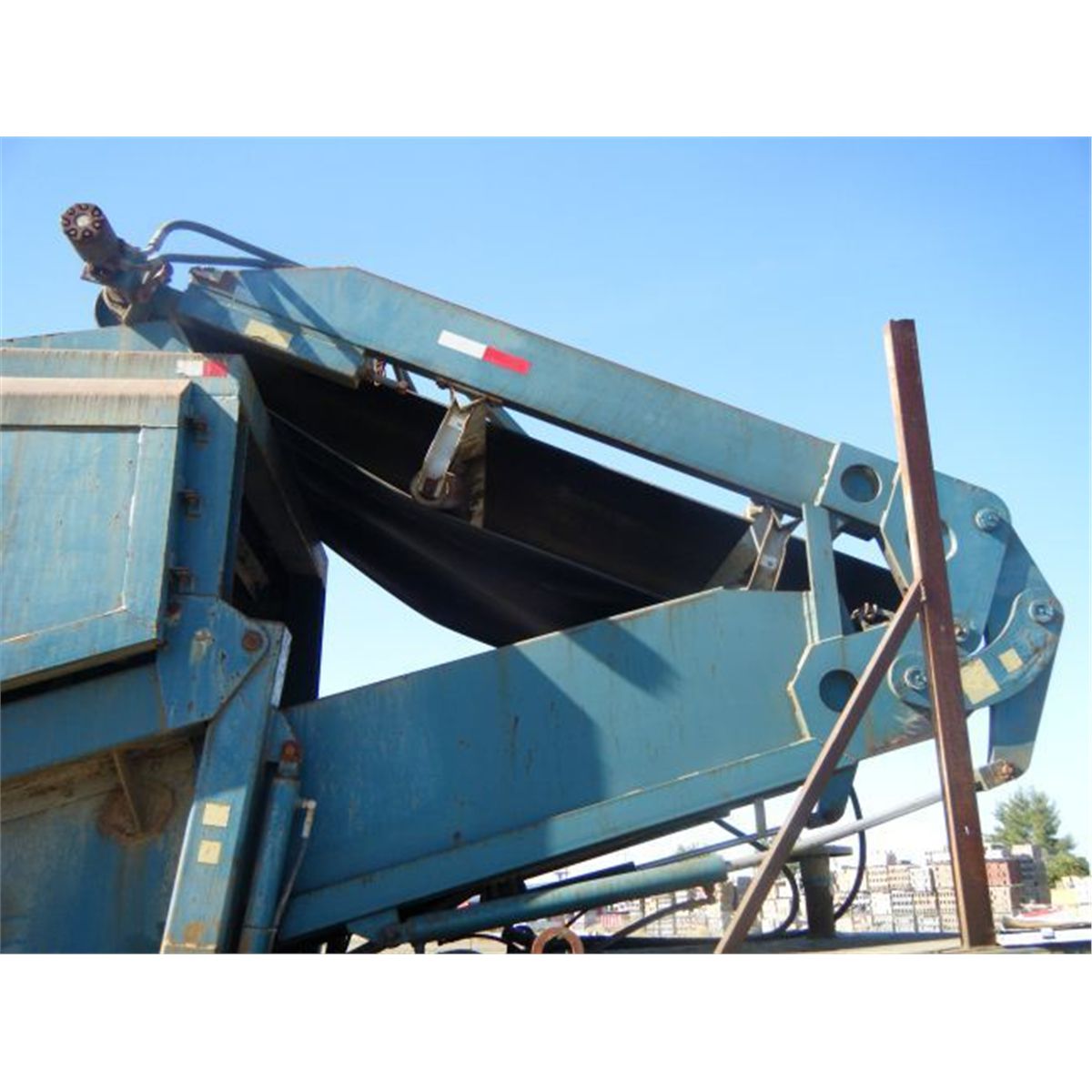 1998 Erin Finger FS-165 T/A Towable Screening Plant