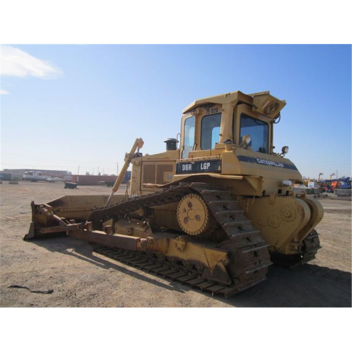 1987 Caterpillar D6H LGP Dozer