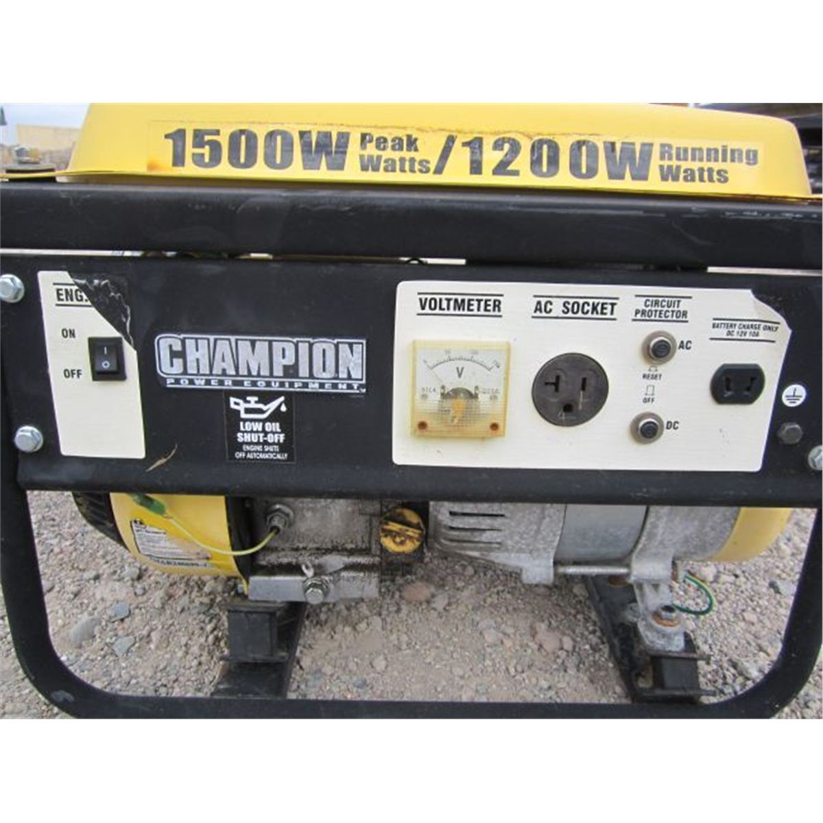 Champion C42412-1 1,200W Generator