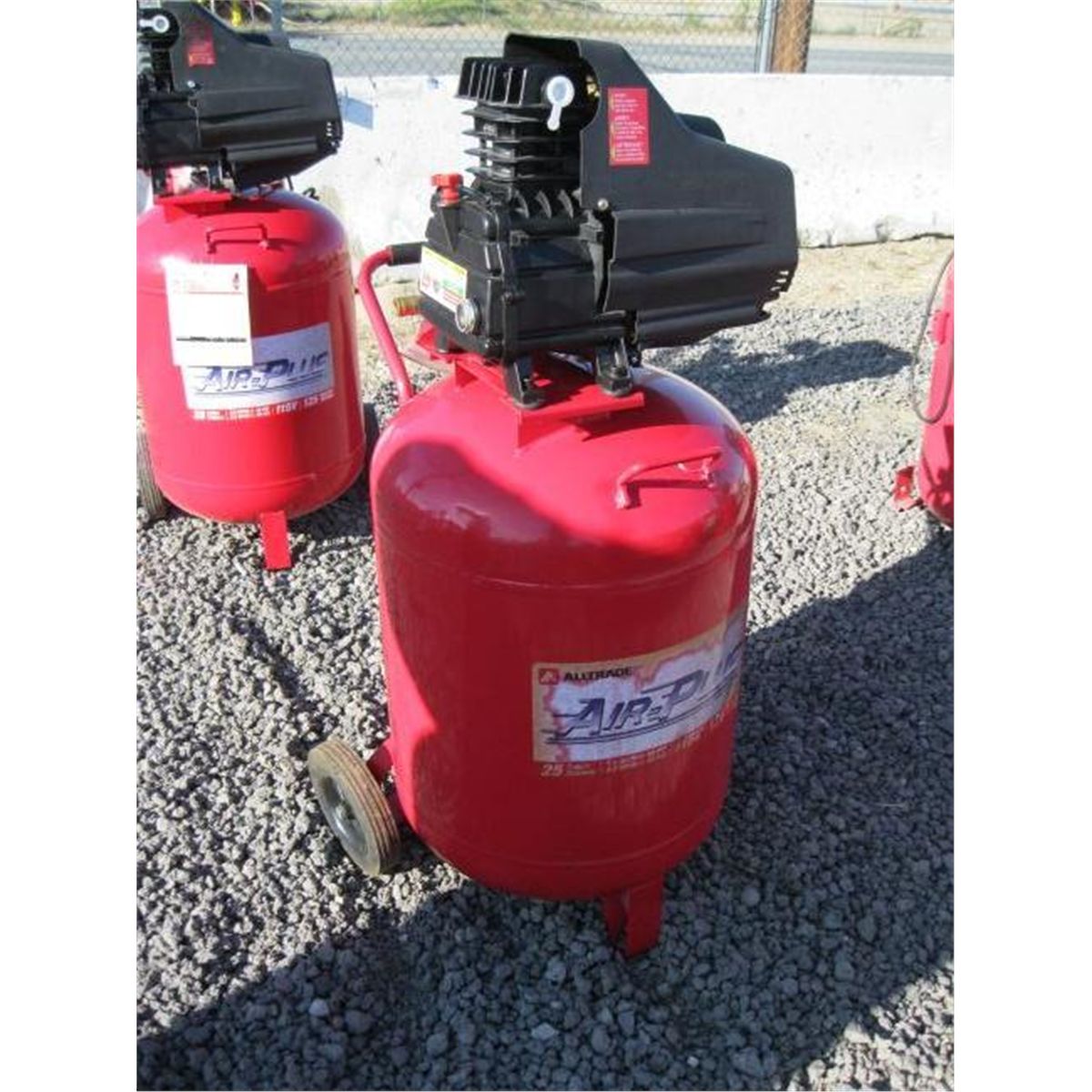 Alltrade 25 Gallon Air Compressor