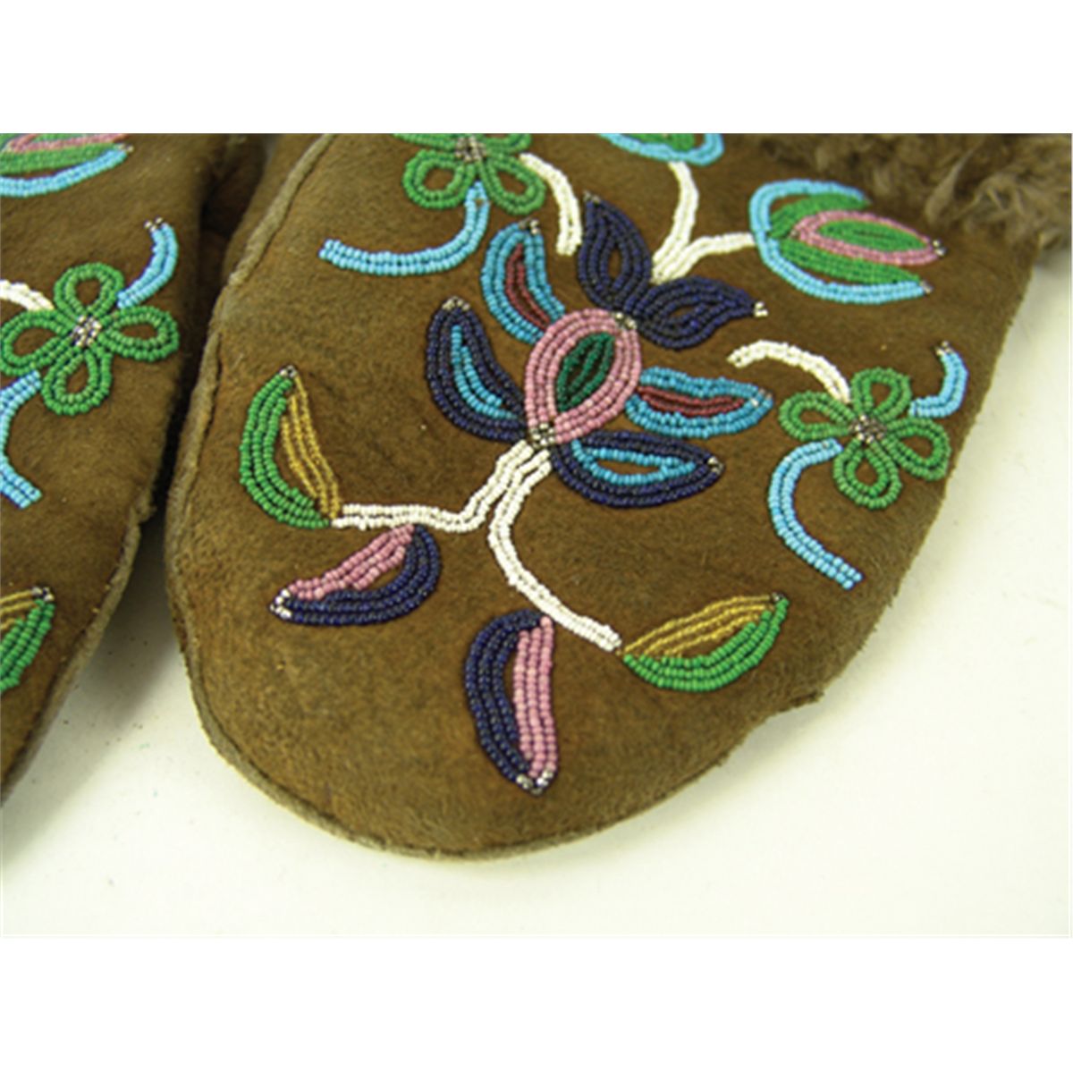 Cree Beaded Mitts