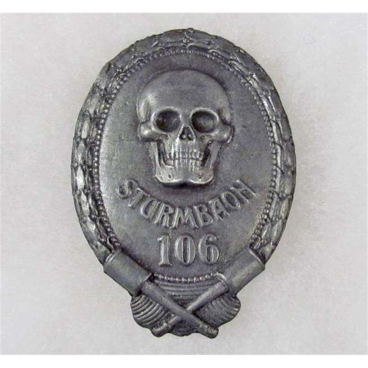 WW1 IMPERIAL GERMAN STORMTROOPER BADGE W/ SCREW BACK