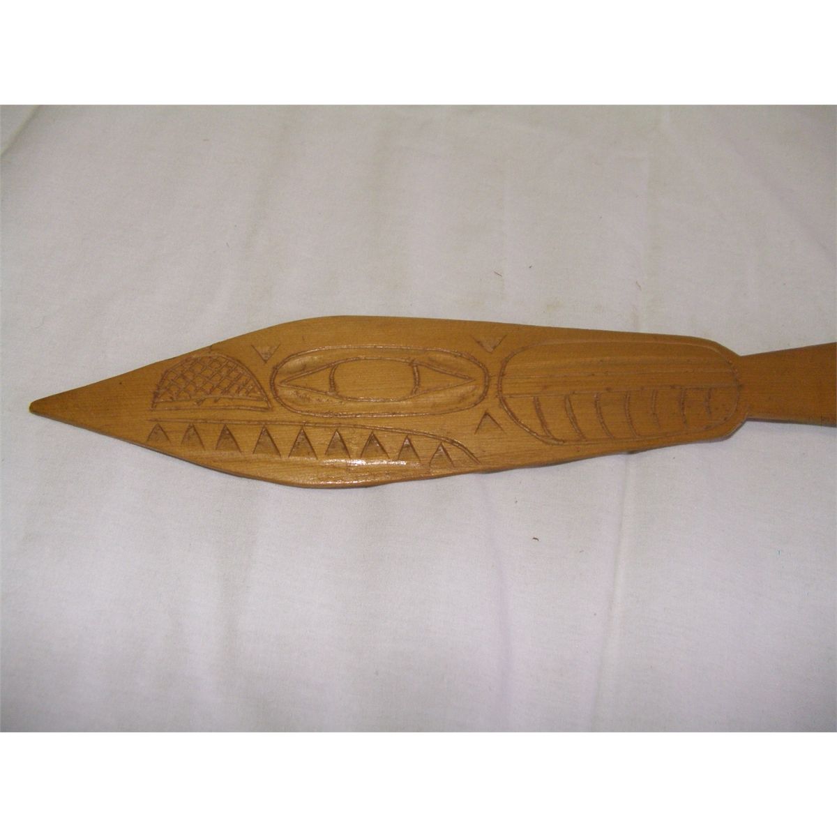 wonderful Native American handmade and carved Tlingit paddle (notice ...
