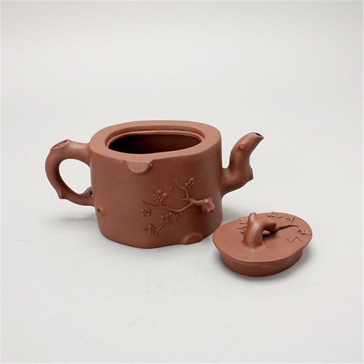 A Tree Trunk Form Yixing Teapot