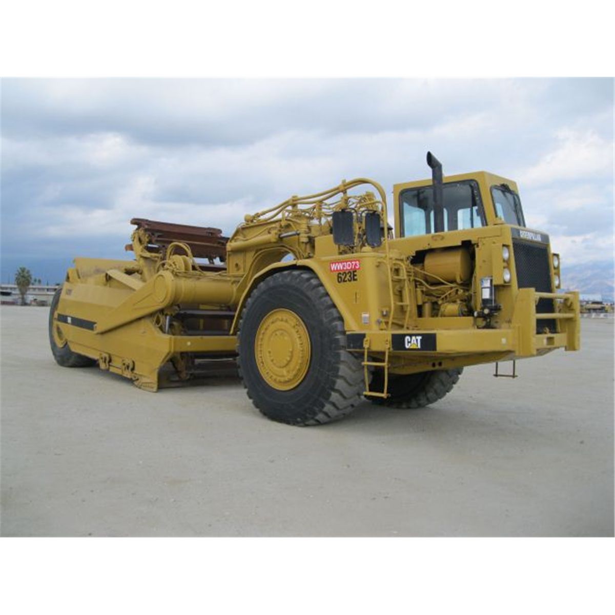 1987 Caterpillar 623E Elevating Motor Scraper