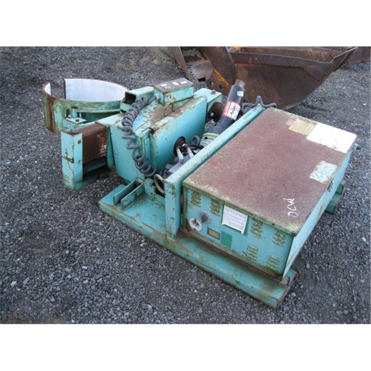 Hydraulic Barrel Picker Attachment