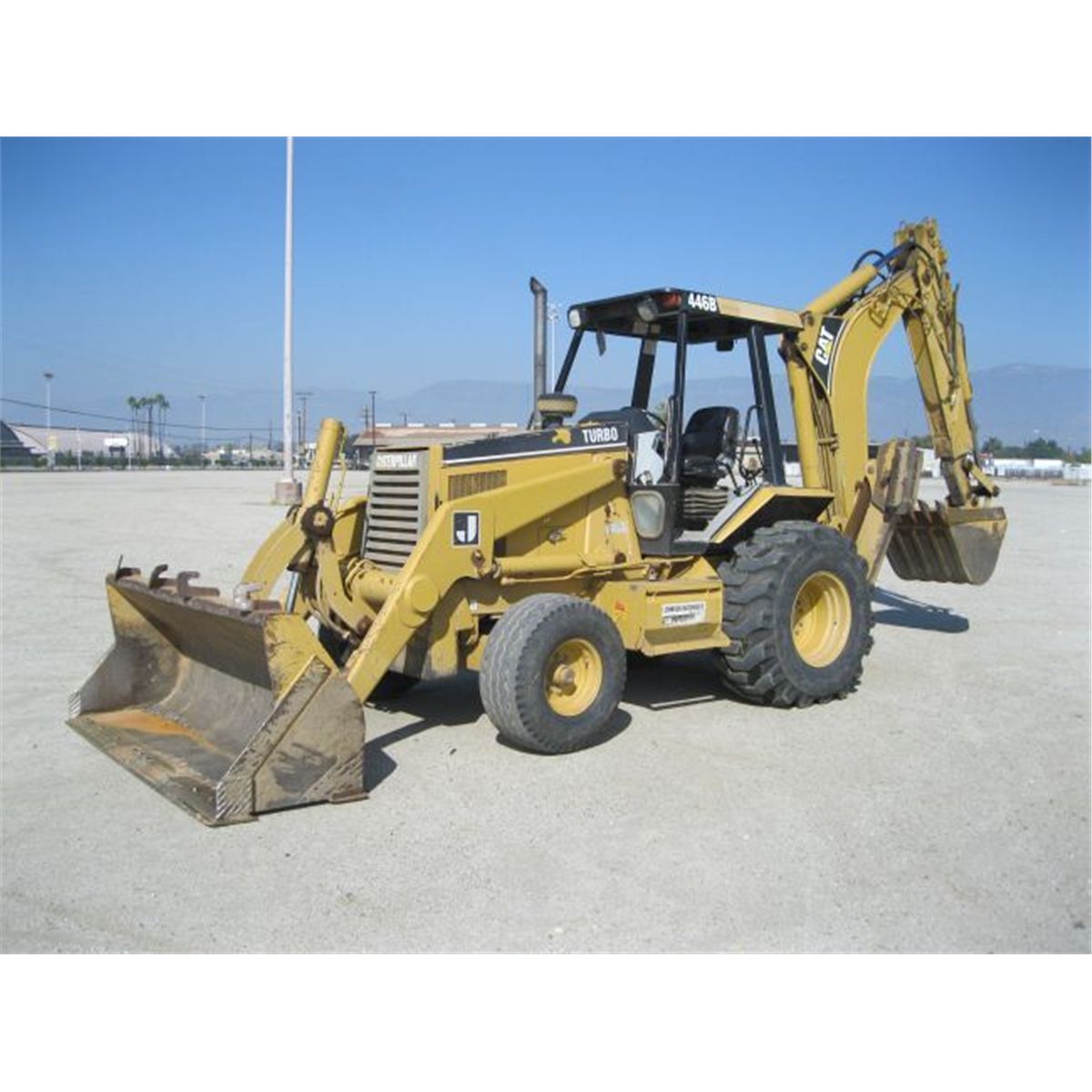 2000 Caterpillar 446B Loader Backhoe