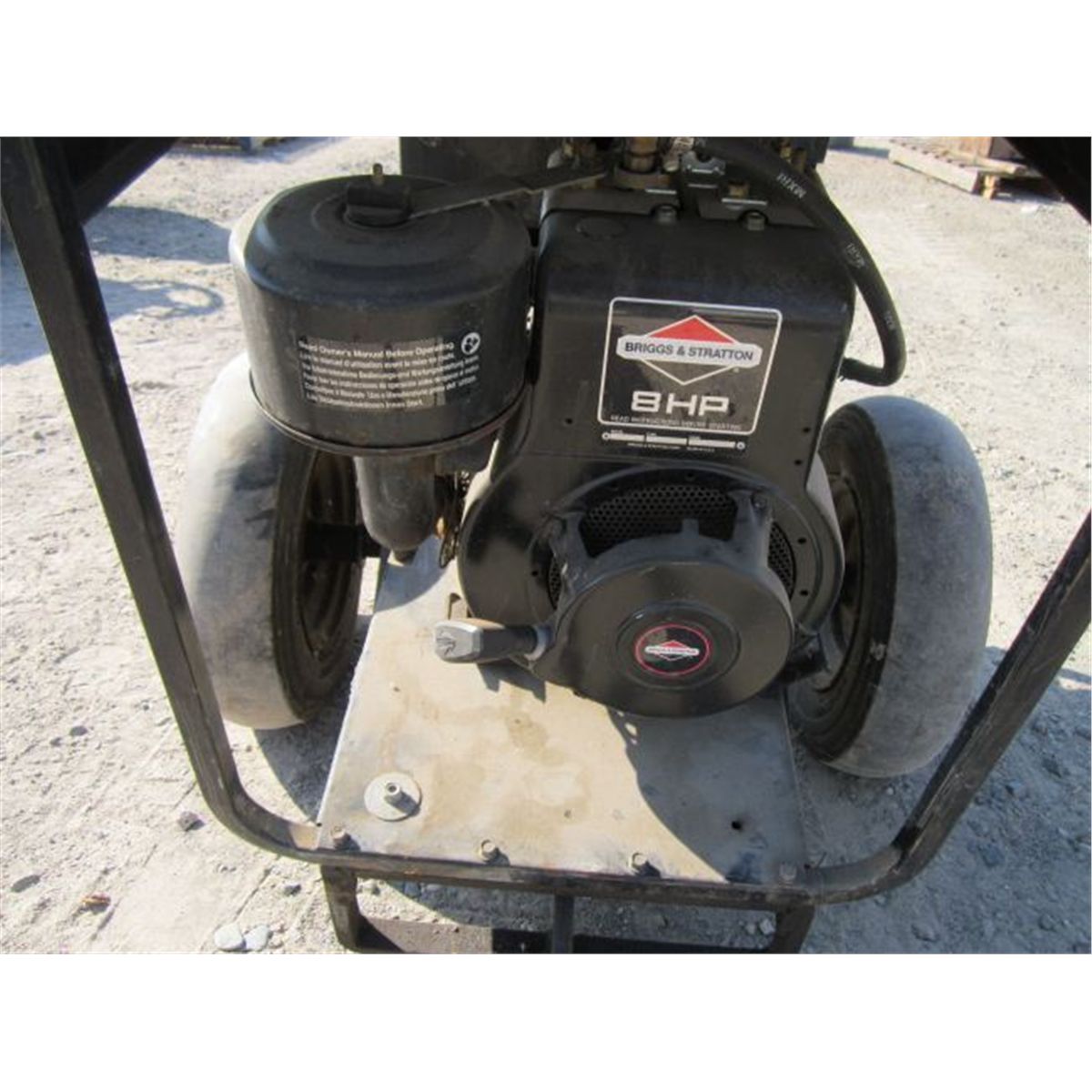 Generac L4002 Portable Generator