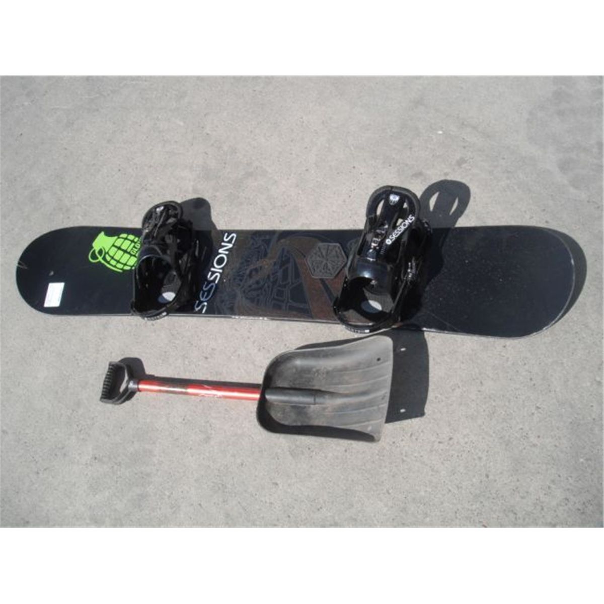Rossignol RS155 Park Style Snow Board w/ Shovel