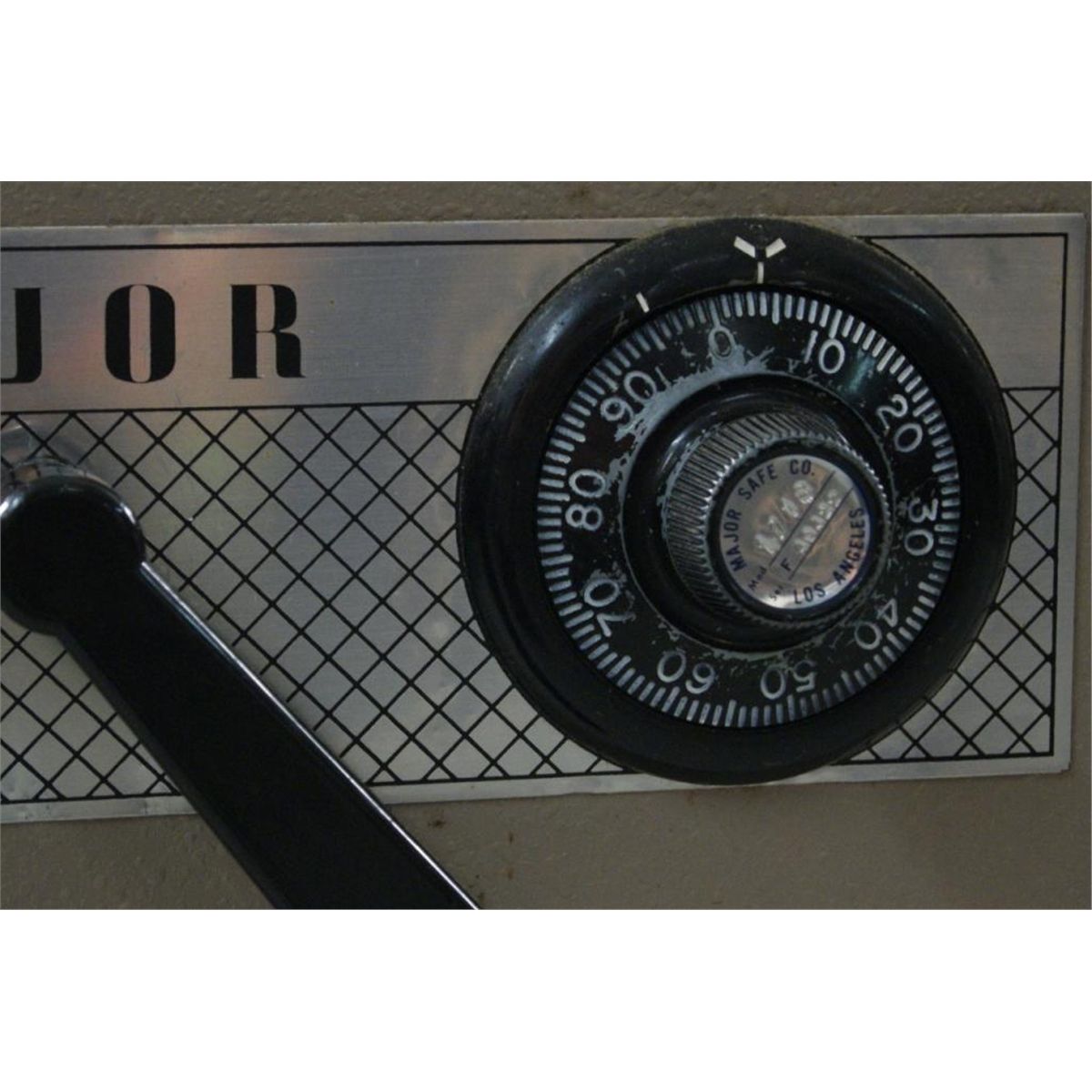 "Major' Safe Company Safe with combination