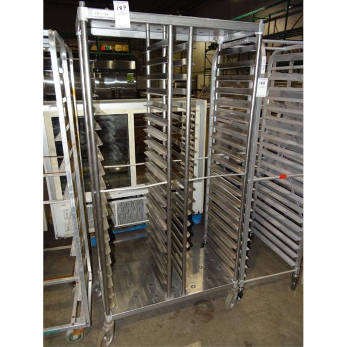 S/S CASTERED DOUBLE HALF-SIZE PAN RACK