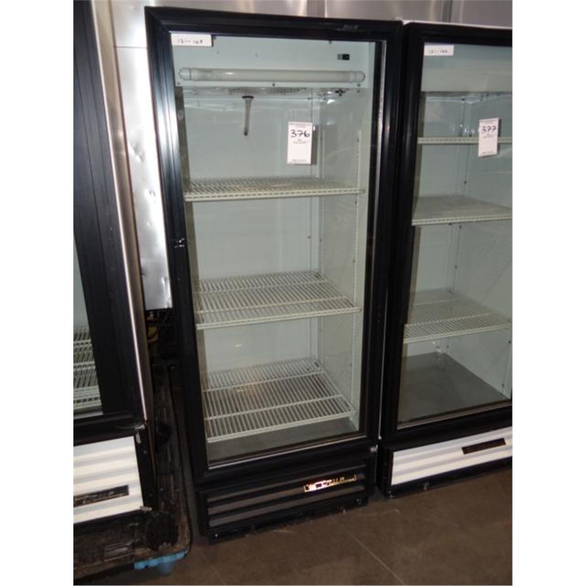 TRUE MOD: GDM-12 1DR GLASS REFRIGERATED MERCHANDISER
