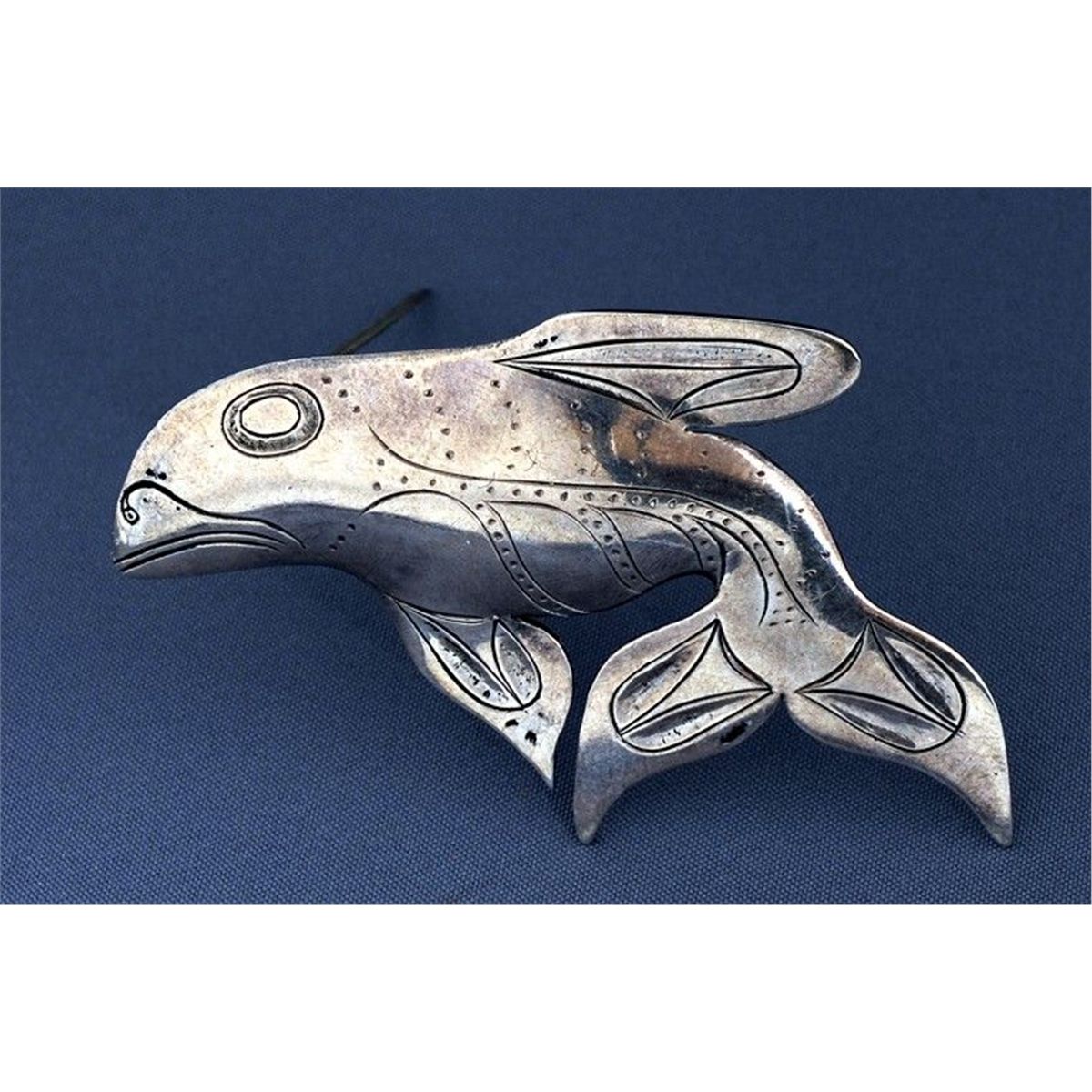 Early Bill Reid Silver Killer Whale Brooch Signed "Reid Haida Art ...