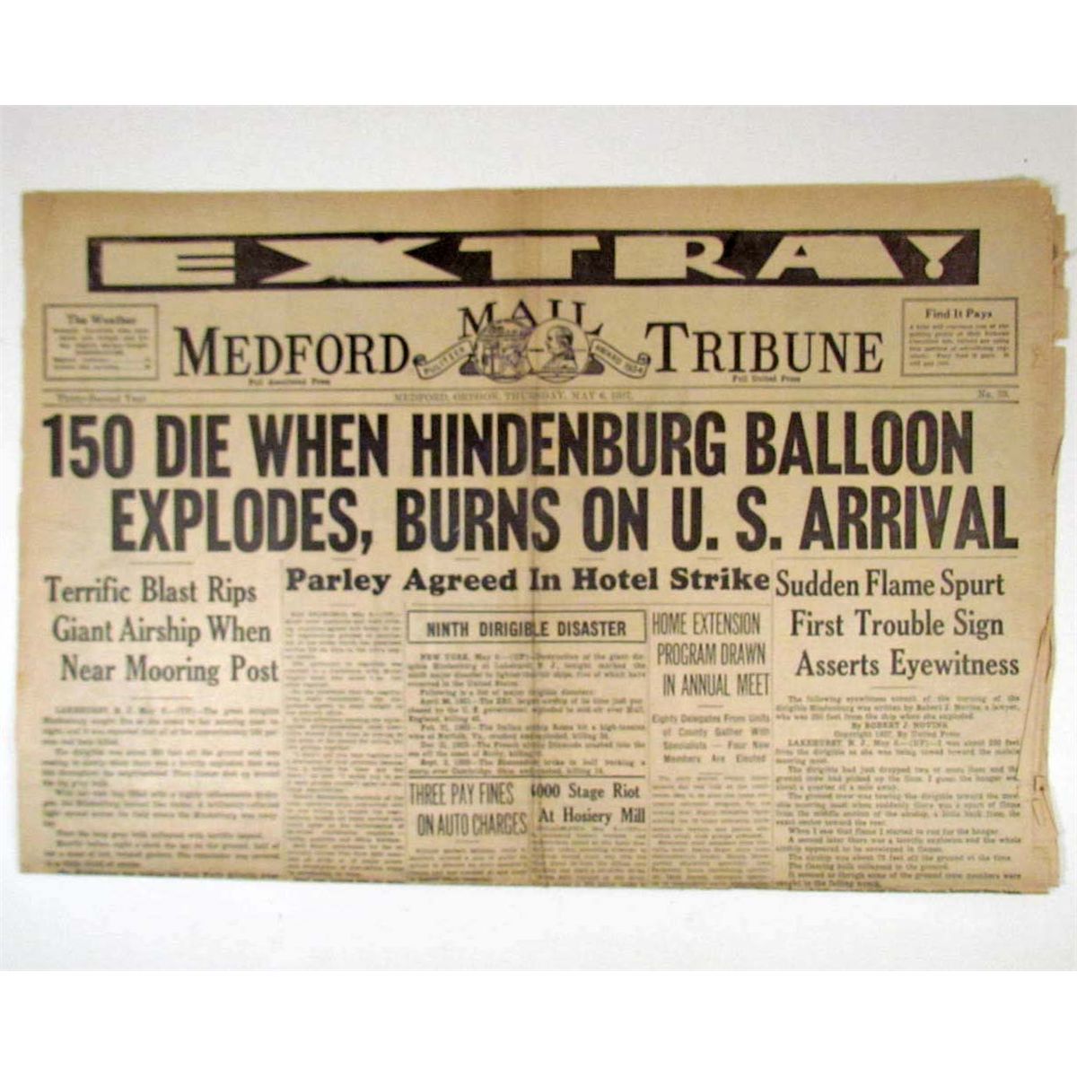1937 NEWSPAPER "EXTRA MEDFORD MAIL TRIBUNE" MEDFORD, OREGON