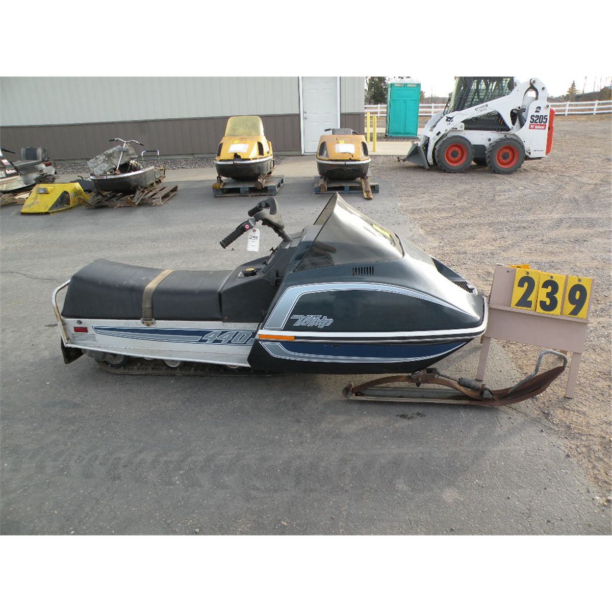 1977 Scorpion Whip 440 VIN-7105053