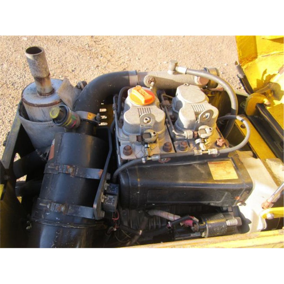 2001 Wacker RT820 Walk-Behind Trench Roller