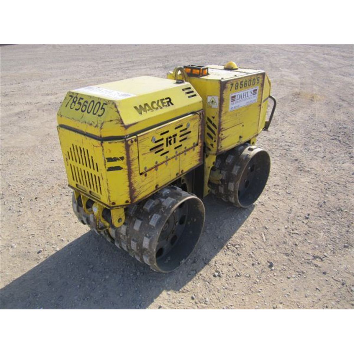 2002 Wacker RT820 Walk-Behind Trench Roller