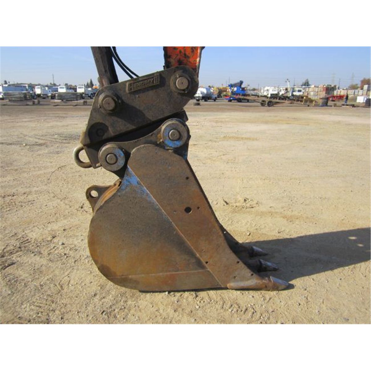 2000 Hitachi Zaxis 200LC Excavator