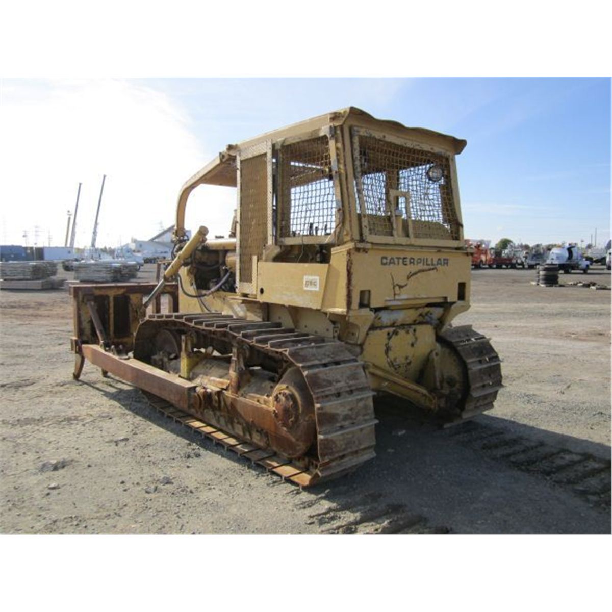 1976 Caterpillar D6C Dozer