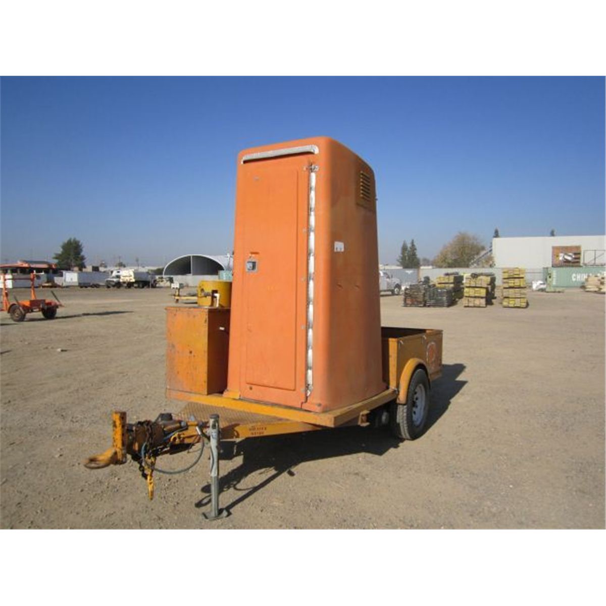 2001 EDSHE S/A Portable Restroom Trailer