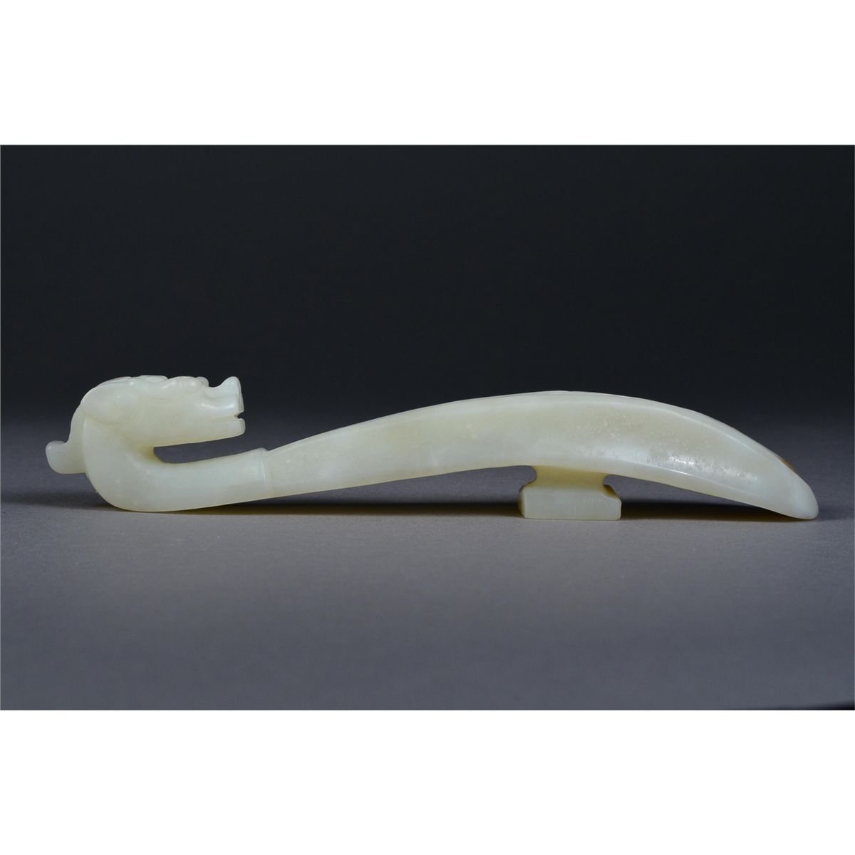 Chinese White Jade Dragon Belt Hook