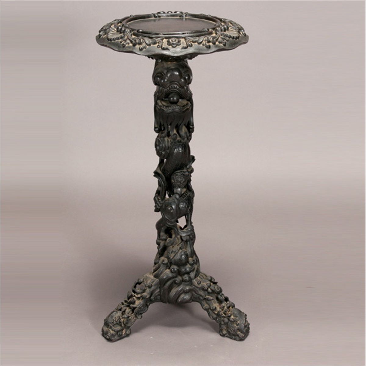 An Export Hardwood 'Dragon' Stand, 19th C.