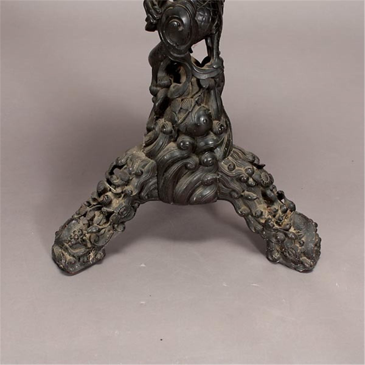 An Export Hardwood 'Dragon' Stand, 19th C.