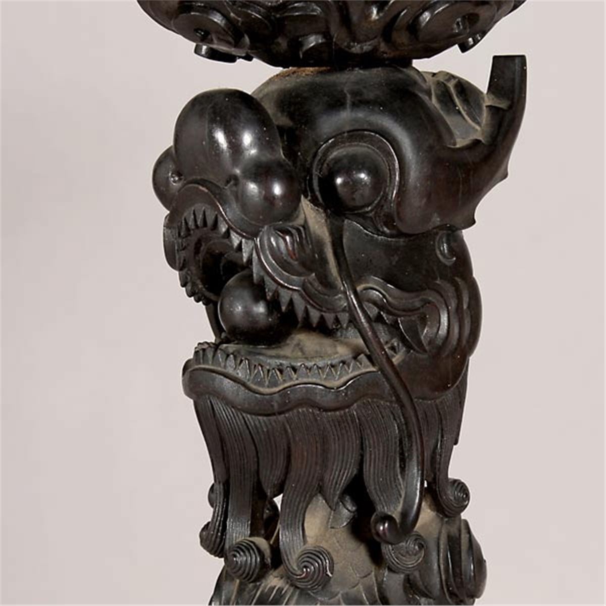 An Export Hardwood 'Dragon' Stand, 19th C.