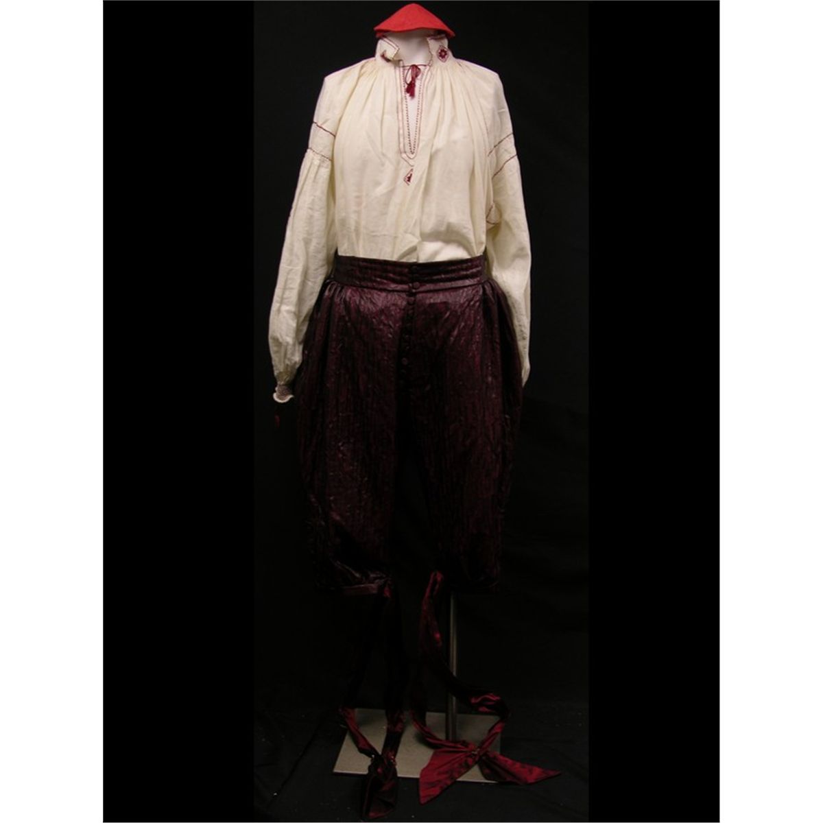 Three Musketeers Cardinal Richelieu (Christoph Waltz) Movie Costumes