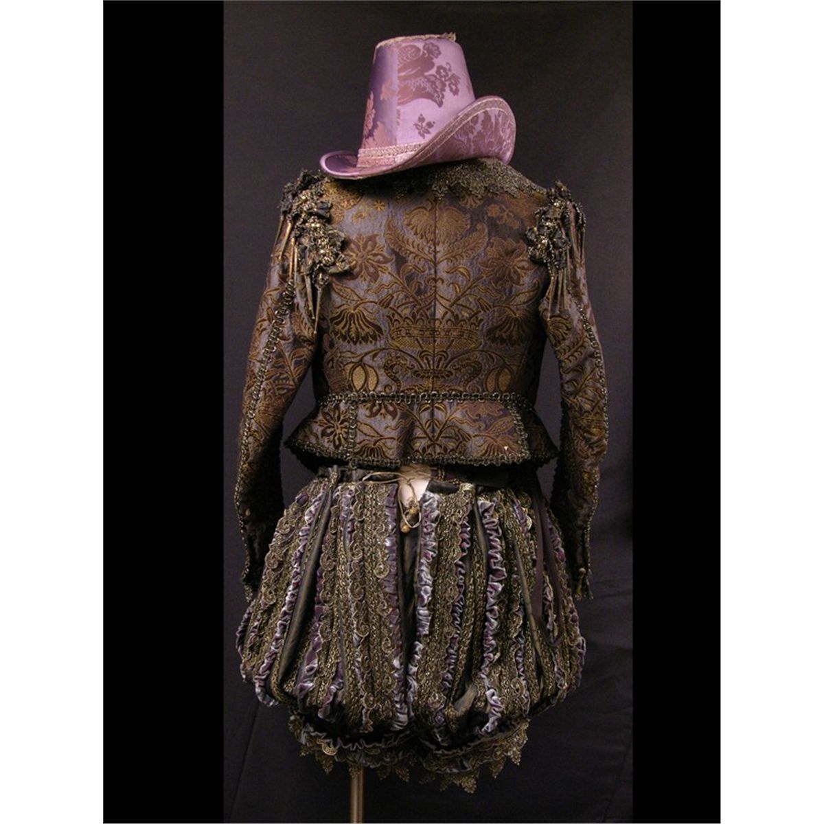 The Three Musketeers King Louis XIII of France (Freddie Fox) Movie Costumes