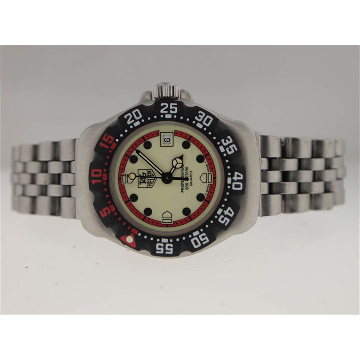 Tag Heuer Ladies Diver Watch. Illuminated Dial.