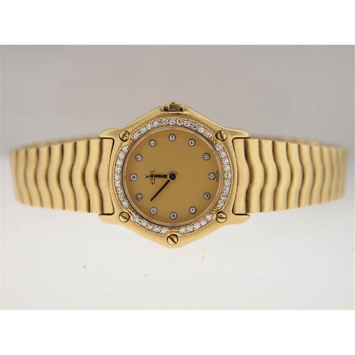 Ebel Ladies 18k Gold Wave. Original Diamond Dial/Bezel.