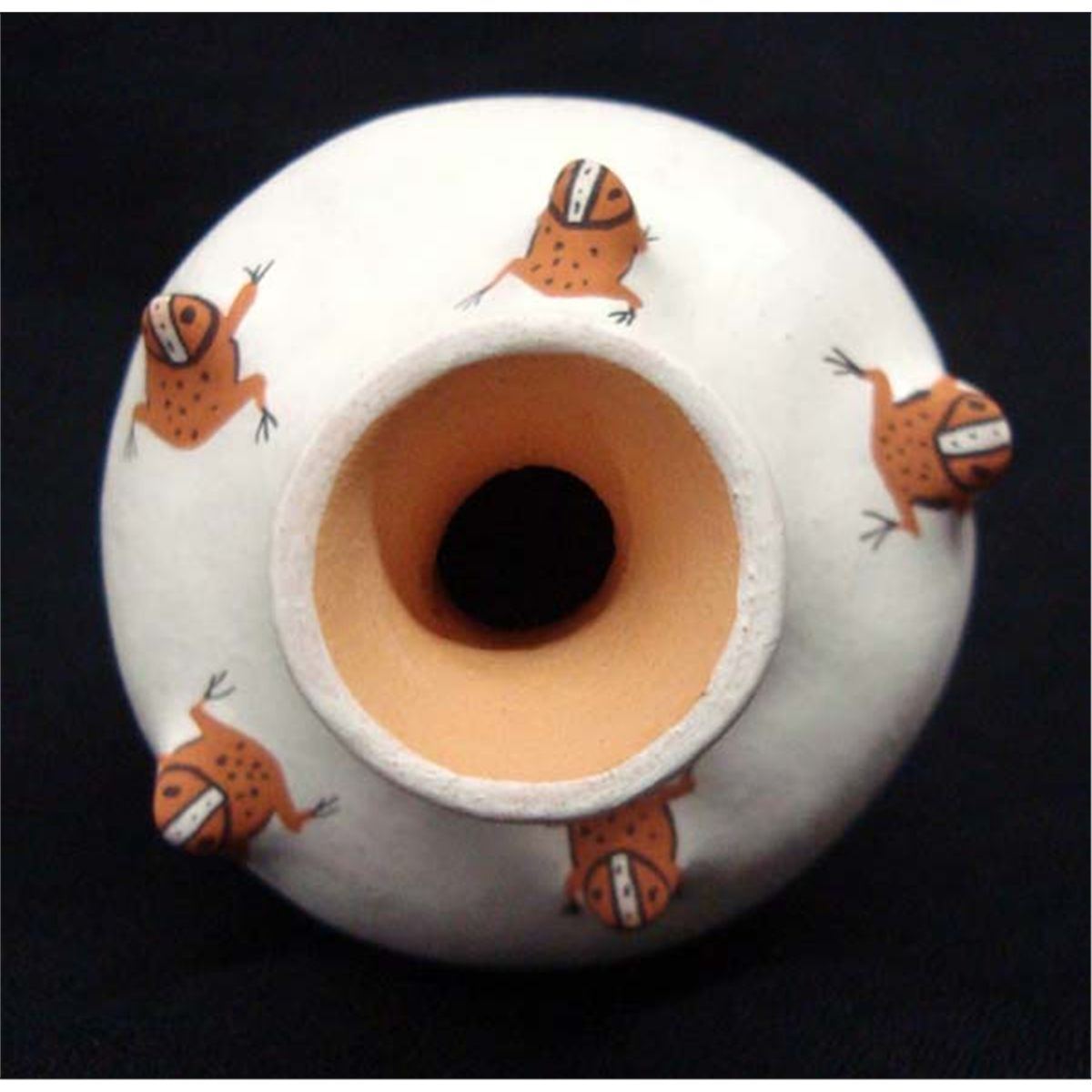 Zuni Frog Pottery By Agnes Peynetsa