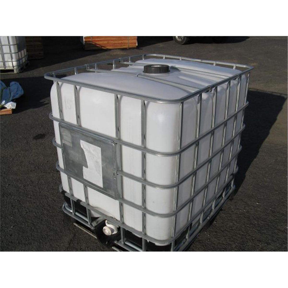275 Gallon Poly Water Tank