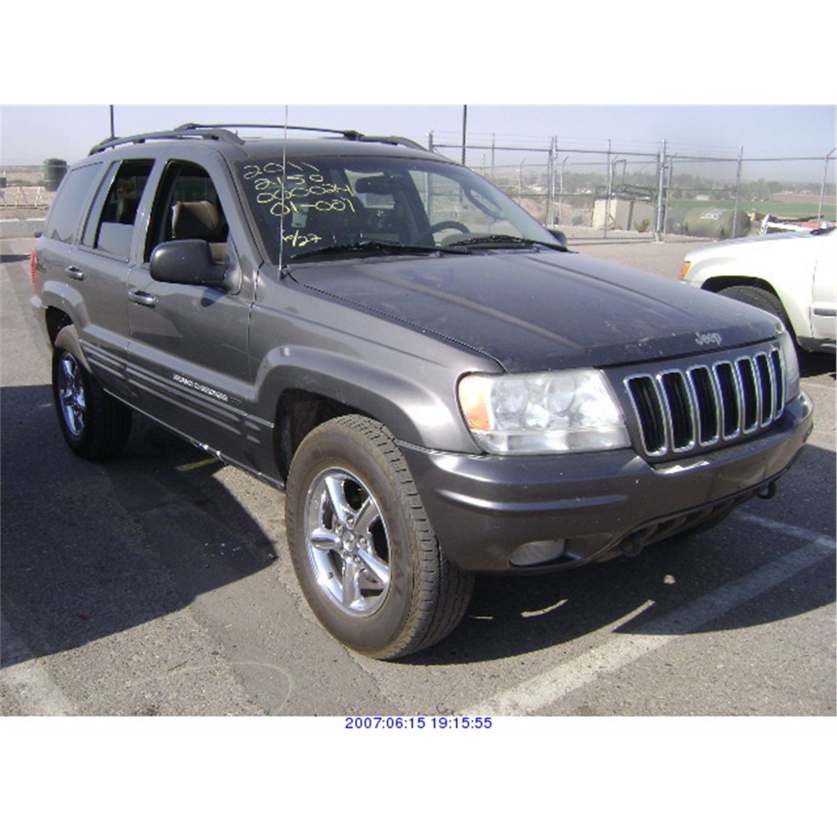 2002 - JEEP GRAND CHEROKEE