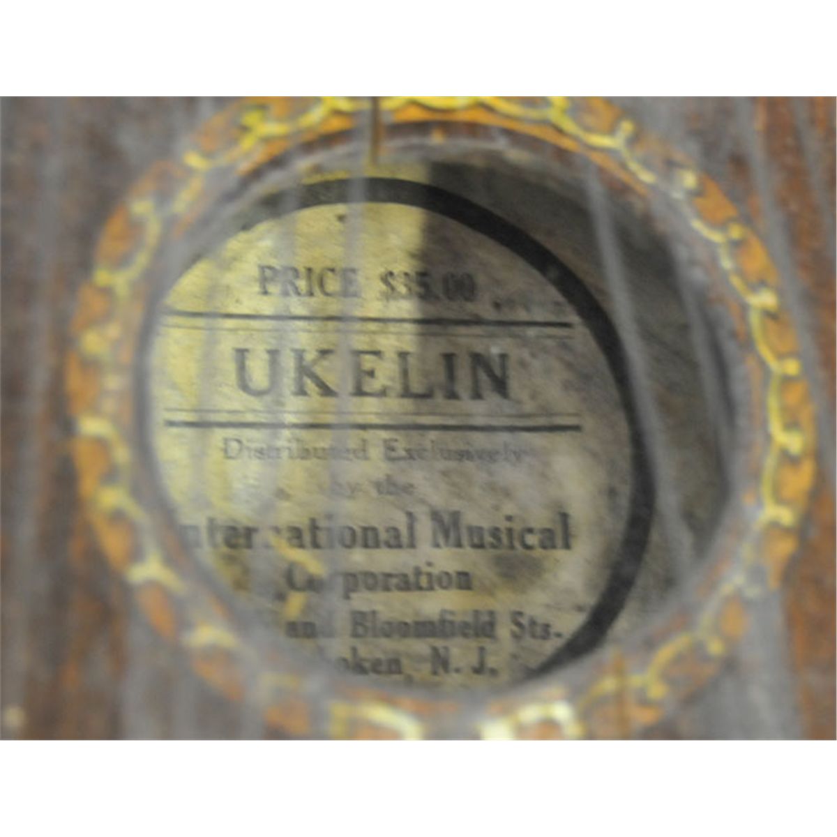 Ukelin musical instrument ca. 1920's