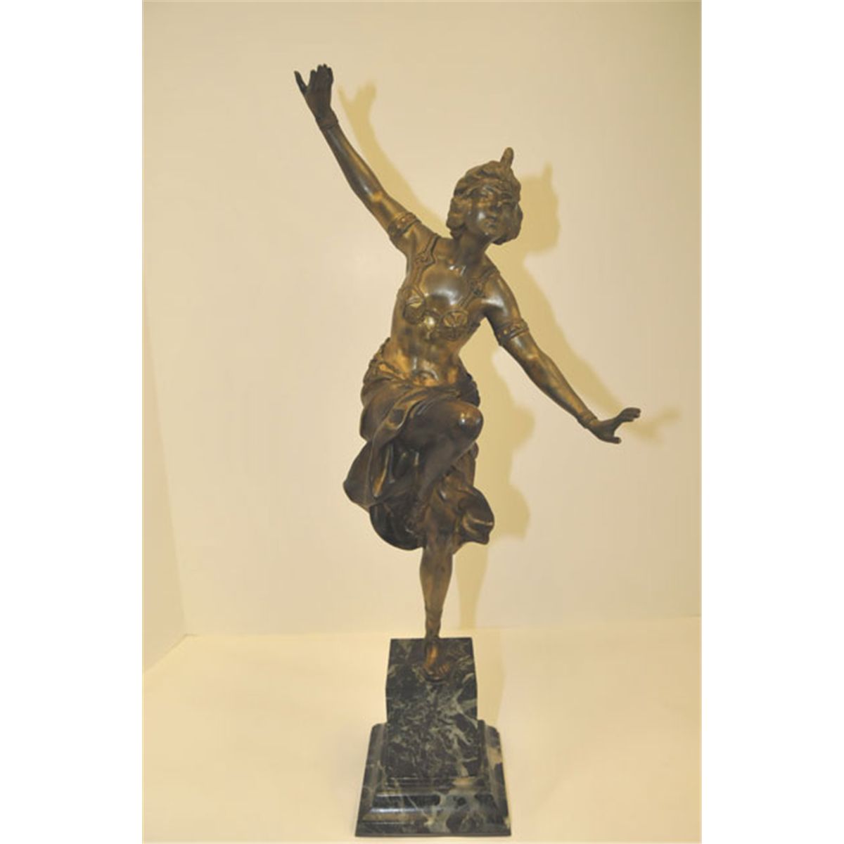Original Art Deco bronze signed Cl.J.R. Colinet