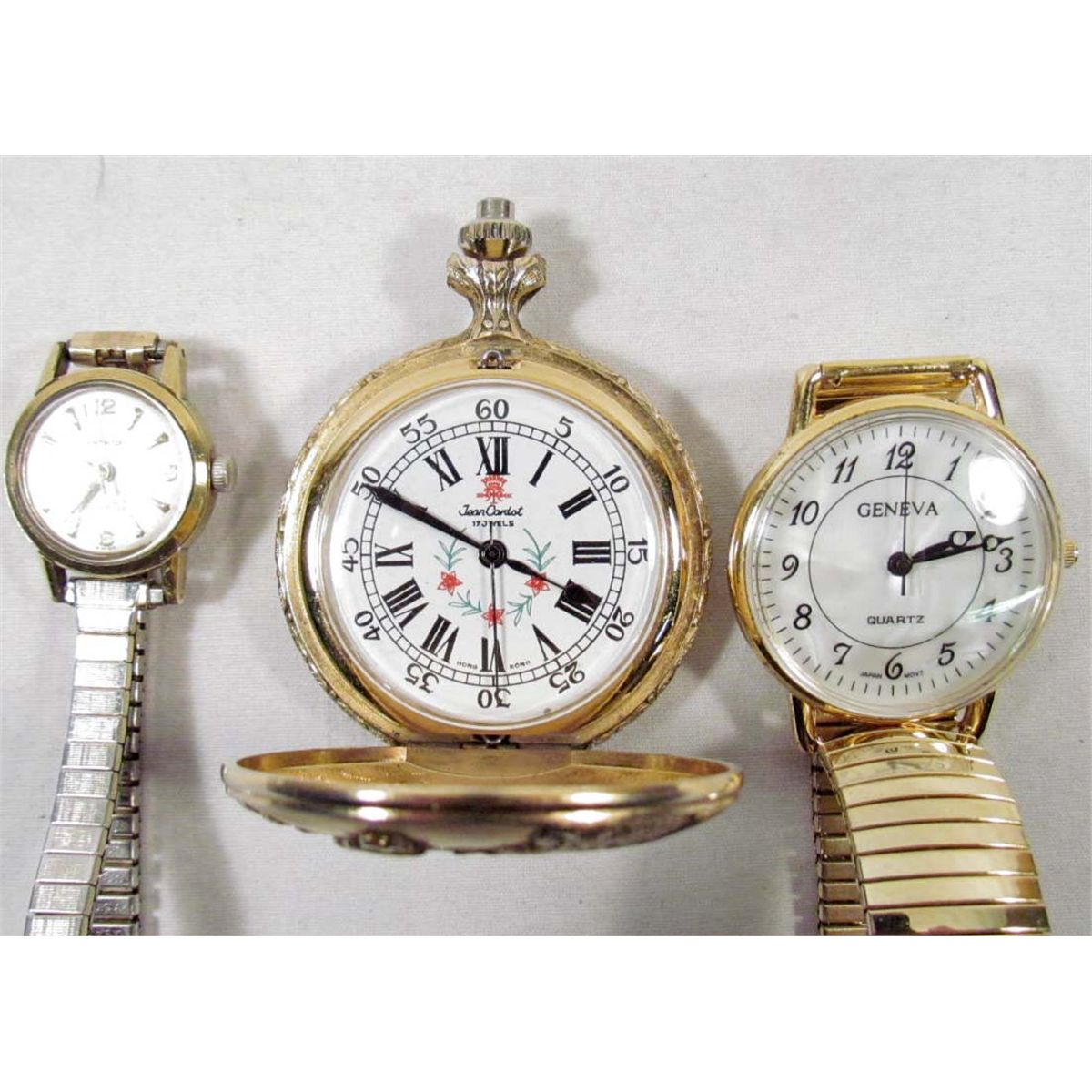 LOT OF 7 WATCHES INCL. STEIFF TEDDY WATCH