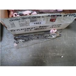 BOX OF REPLACEMENT DRAW STUDS FOR MAXIS PUNCH