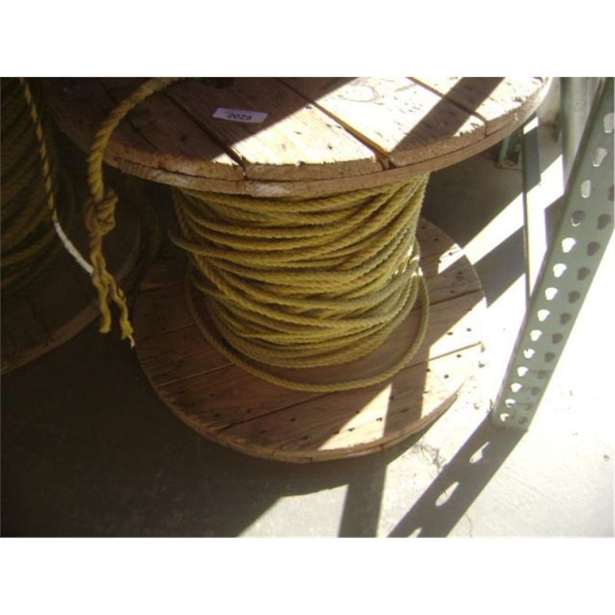 LARGE SPOOL OF ROPE
