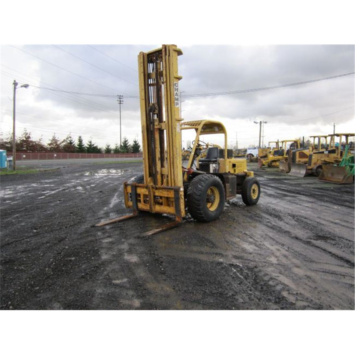 1990 Champ 350X-33 All-Terrain Forklift