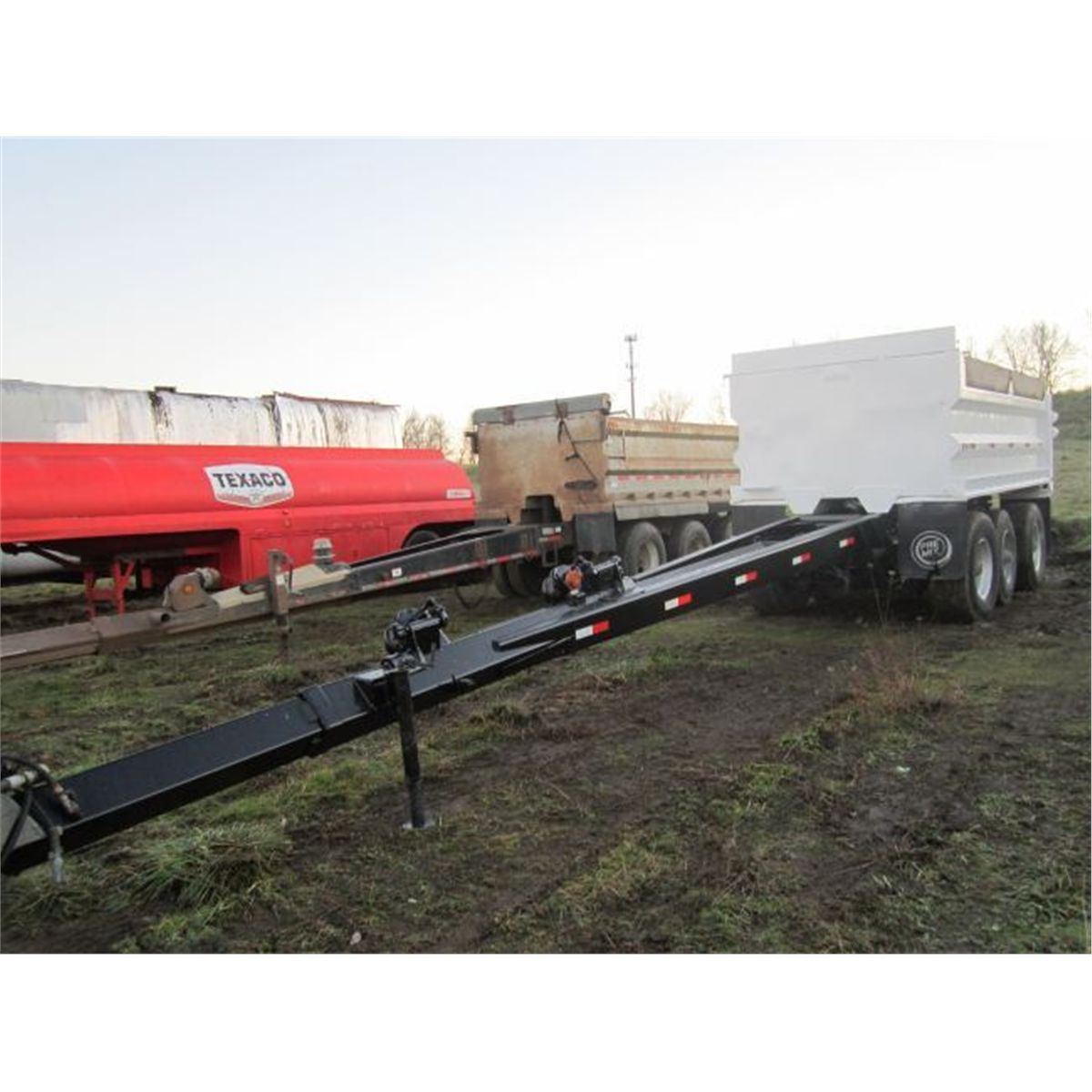 1993 Sturdy Weld DS36SS Tri-Axle Pup Trailer