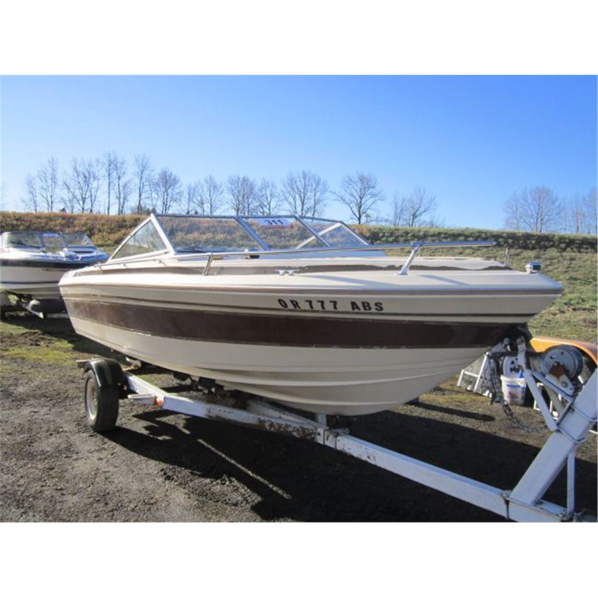 1984 Sun Runner Sun Dance 19' Boat