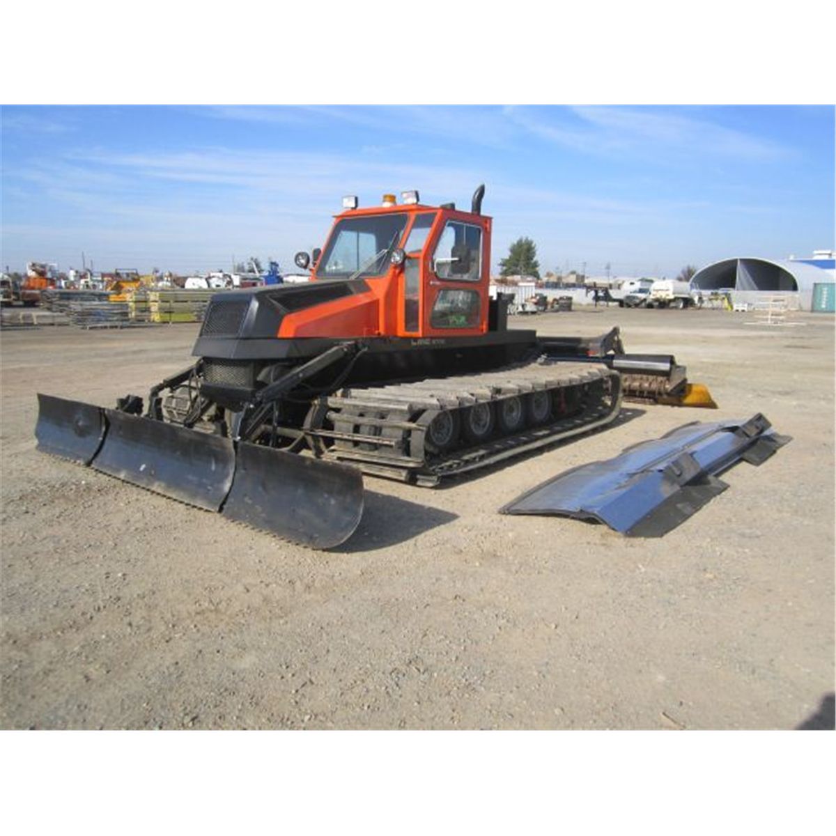 1984 LMC DMC 3700C Snow Cat