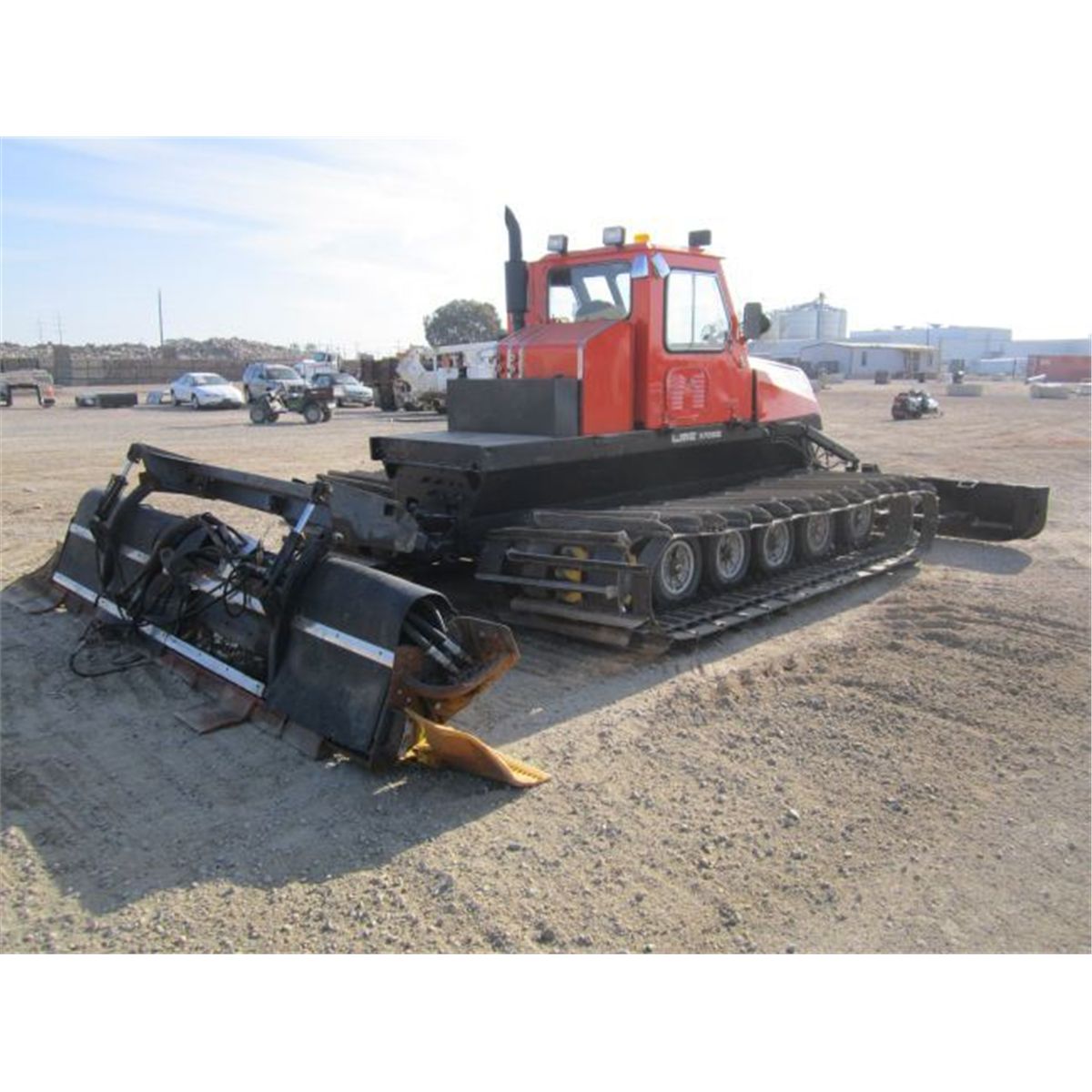 1984 LMC DMC 3700C Snow Cat