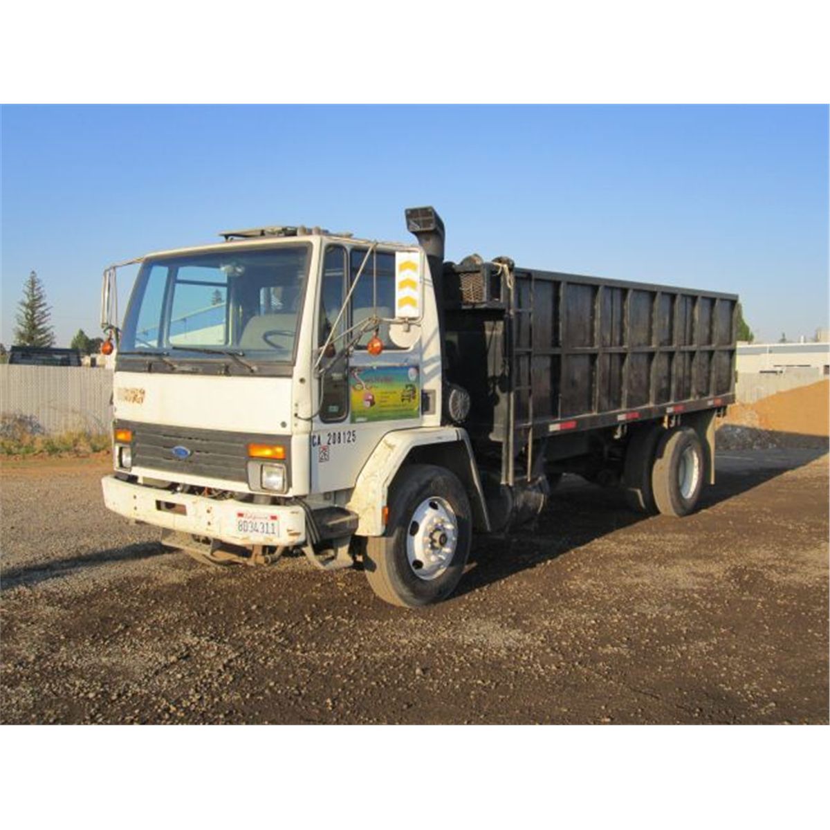 1993 Ford Cargo CF 8000 Cab-Over S/A Dump Truck