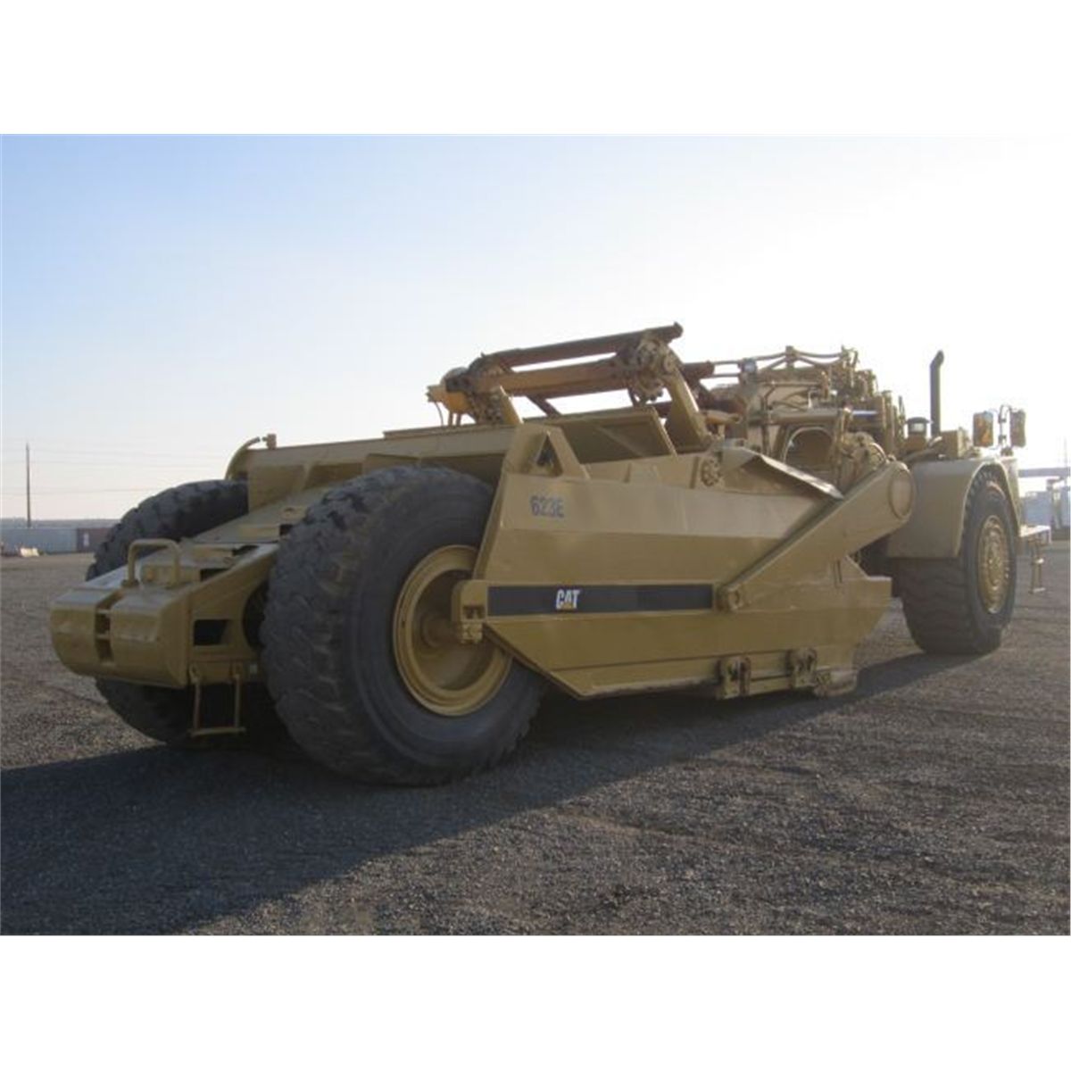 1987 Caterpillar 623E Elevating Motor Scraper