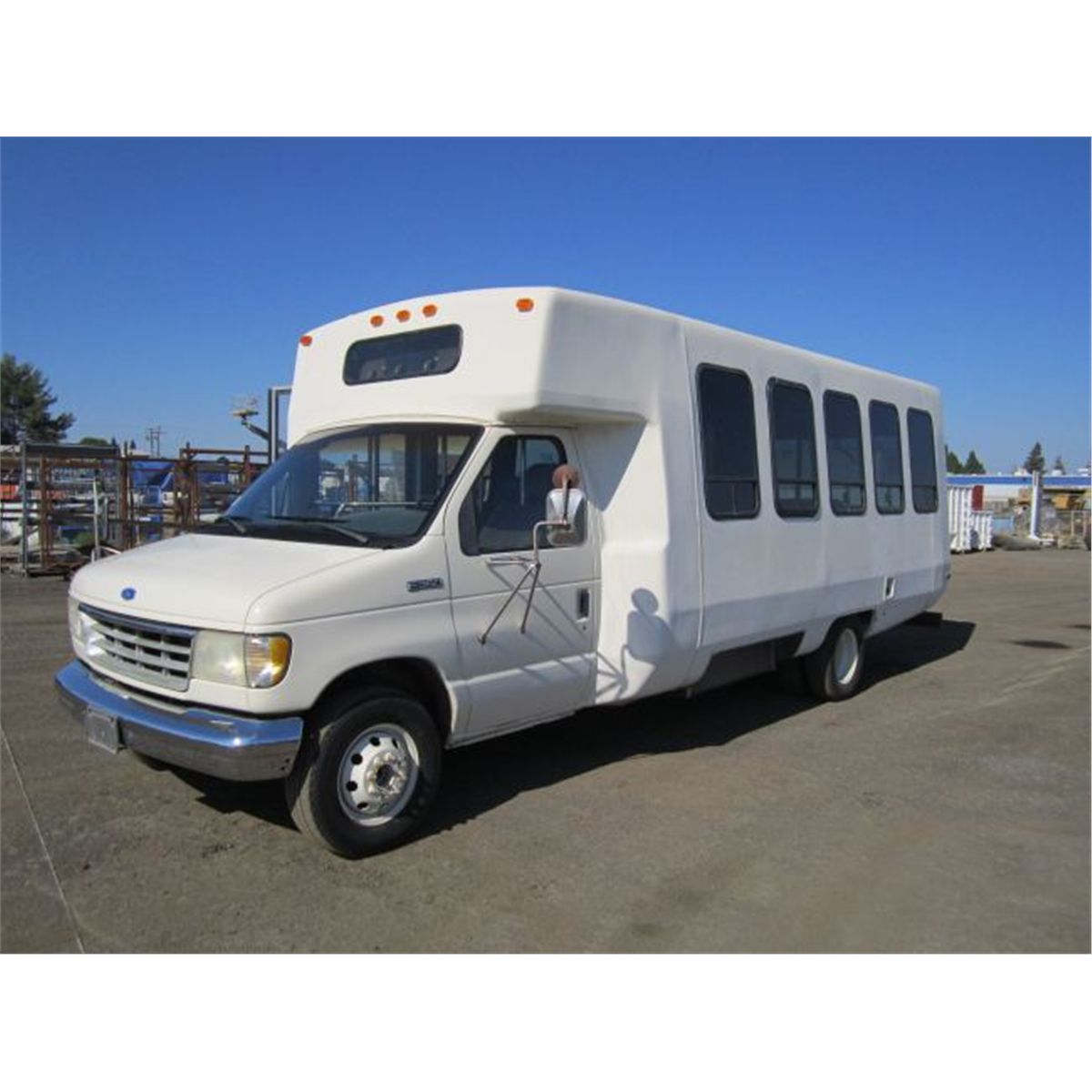 1992 Ford E-350 S/A Para Transit Bus