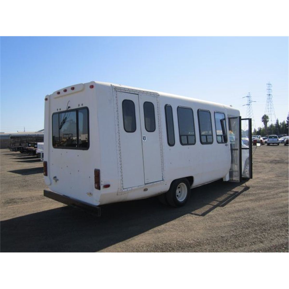 1992 Ford E-350 S/A Para Transit Bus